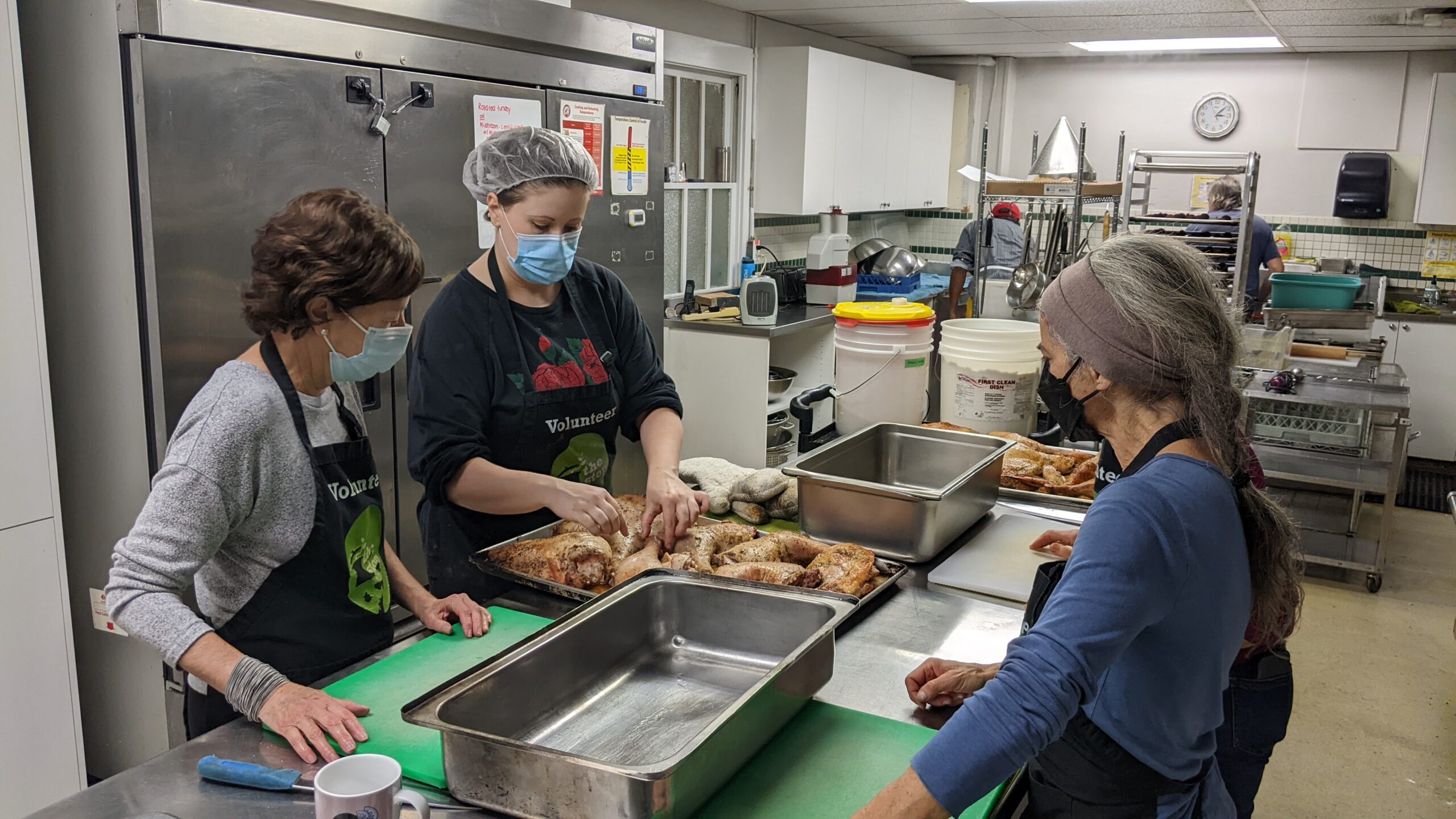 Working-class folks are now food-bank clients - TheStop.org